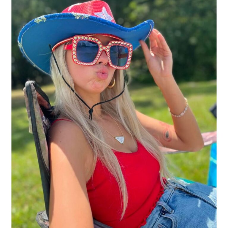Hailey Welch Net Worth Financial Profile & Biography 2025 - Horizonspheres